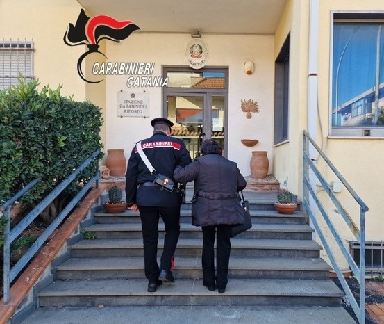 Riposto. Finti Carabinieri Truffano Un’anziana, Rintracciati E Arrestati In Flagranza Di Reato ...